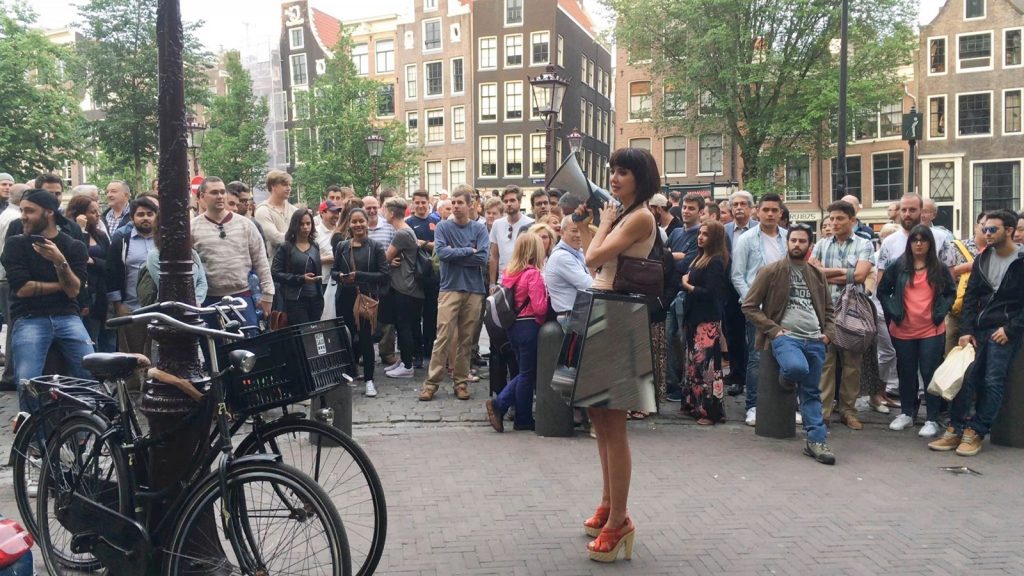 Mirror Box Milo Moire Arrested For Asking Strangers To Fondle Her Vagina