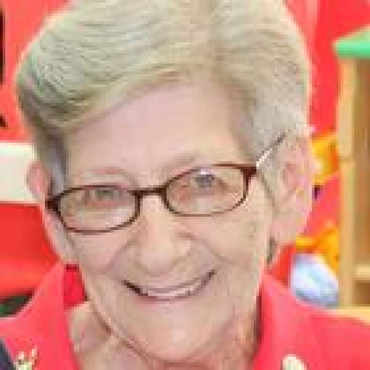 $30: Marcella Jean Lee sells freezer with mother’s corpse inside