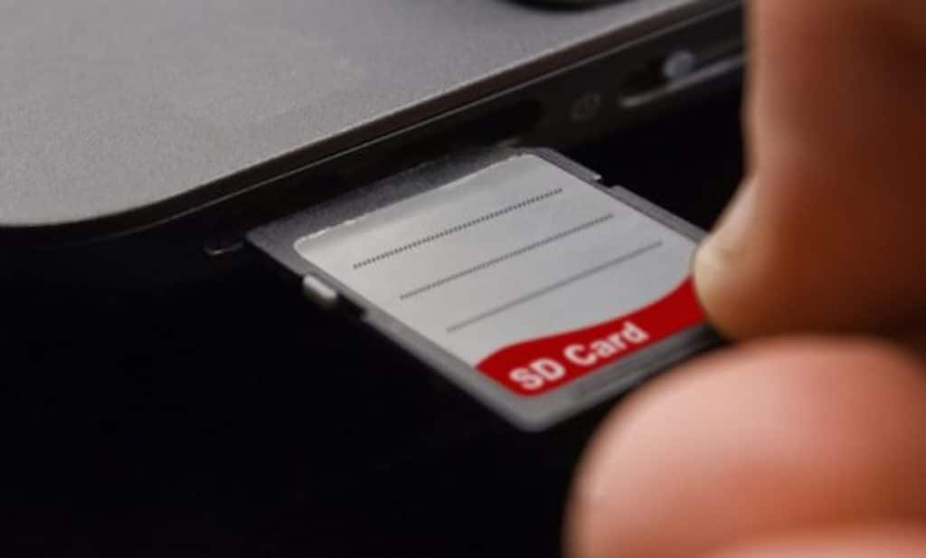 How to remove write protection from micro sd card: Unlocking blunders.