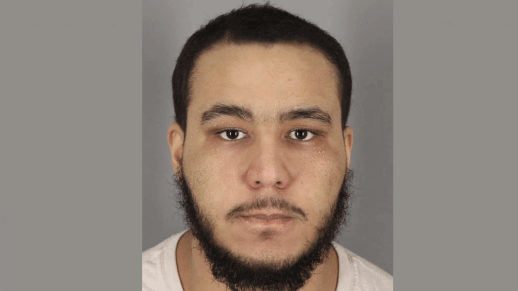 Lively Stratton Beaumont TX man murders 4 roommates. Prior disputes