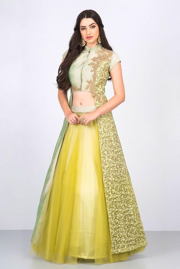 Create fusion looks for your ethnic outfits: Update traditional Indian ...