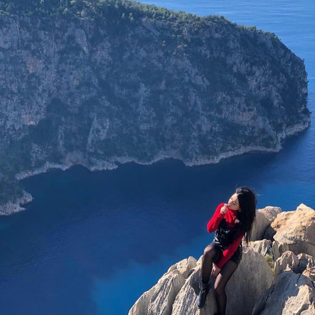 Olesia Suspitsina (drunk) falls 100ft to her death in Turkey taking selfies