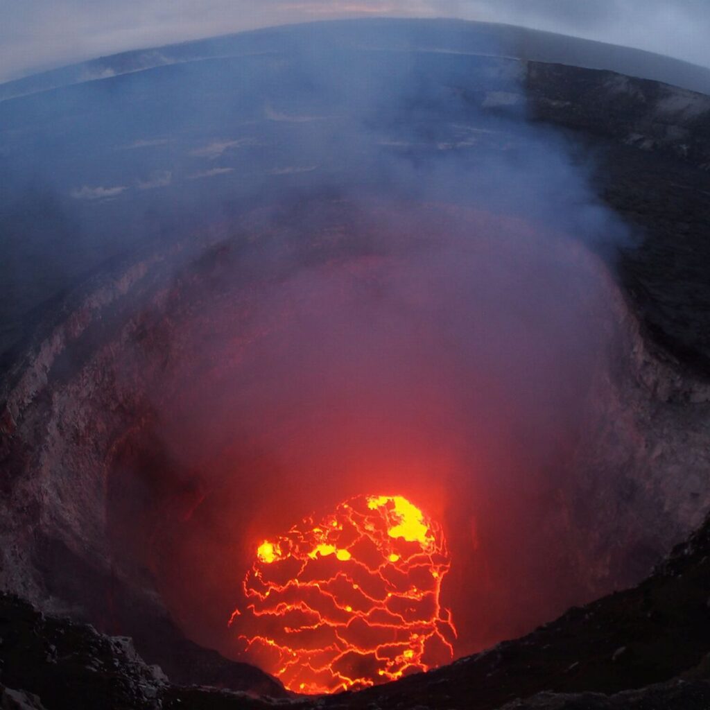 75 yr old Hilo man falls 100ft to his death at Kilauea Volcano watching ...