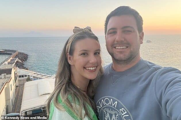 Alex & Lindsay Breen misery Mykonos DK Oyster Bar visit